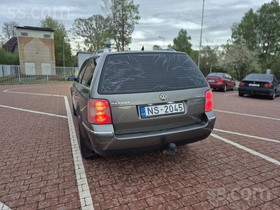 Grey Volkswagen Passat B5 2002 in Preili, with an engine capacity of 1.90 L and mileage of 423 thousand km for 2300 €, photo 4 on AUTOMOTO.COM.LV