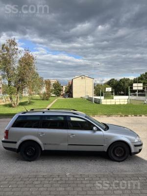 Pelēks Volkswagen Passat B5 2002 Balvi, ar dzinēja tilpumu 2.00 L un nobraukumu 290 tūkst. km par 1100 €, foto 3 vietnē AUTOMOTO.COM.LV