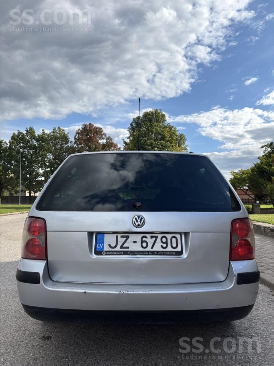 Pelēks Volkswagen Passat B5 2002 Balvi, ar dzinēja tilpumu 2.00 L un nobraukumu 290 tūkst. km par 1100 €, foto 5 vietnē AUTOMOTO.COM.LV