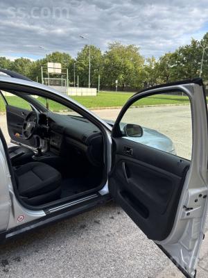 Pelēks Volkswagen Passat B5 2002 Balvi, ar dzinēja tilpumu 2.00 L un nobraukumu 290 tūkst. km par 1100 €, foto 9 vietnē AUTOMOTO.COM.LV