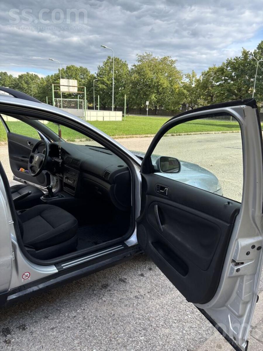Pelēks Volkswagen Passat B5 2002 Balvi, ar dzinēja tilpumu 2.00 L un nobraukumu 290 tūkst. km par 1100 €, foto 9 vietnē AUTOMOTO.COM.LV