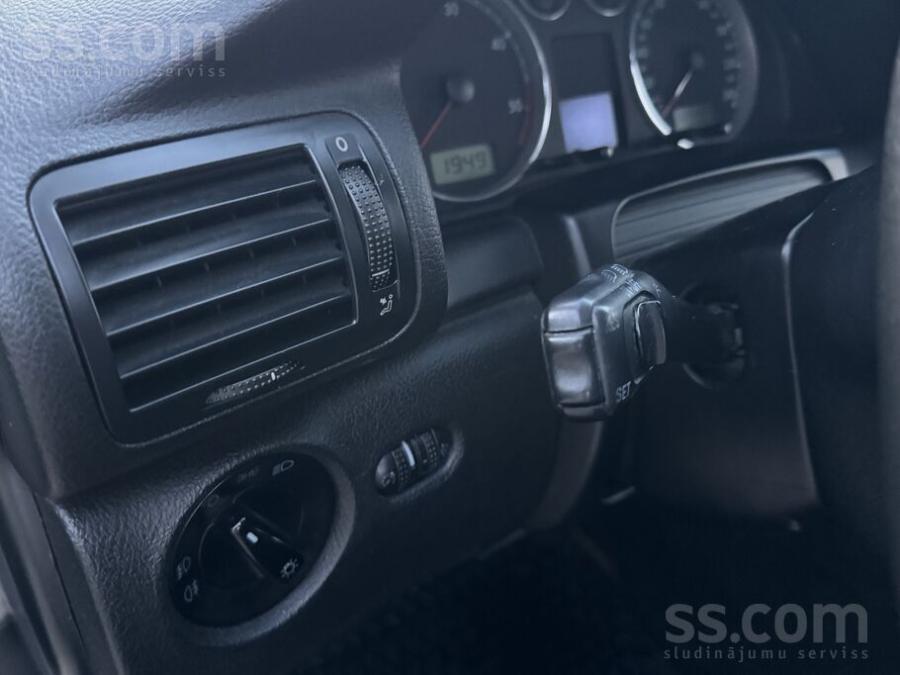 Pelēks Volkswagen Passat B5 2002 Jelgava, ar dzinēja tilpumu 1.90 L un nobraukumu 325 tūkst. km par 2000 €, foto 19 vietnē AUTOMOTO.COM.LV