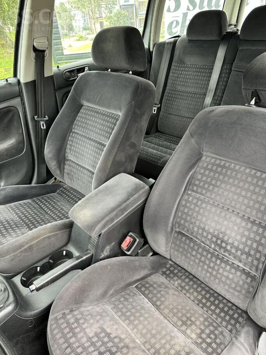 Серый Фольксваген Пассат Б5 2002 в Рига, объемом двигателя 1.90 л и пробегом 400 тыс. км за 1390 €, фото 7 на AUTOMOTO.COM.LV