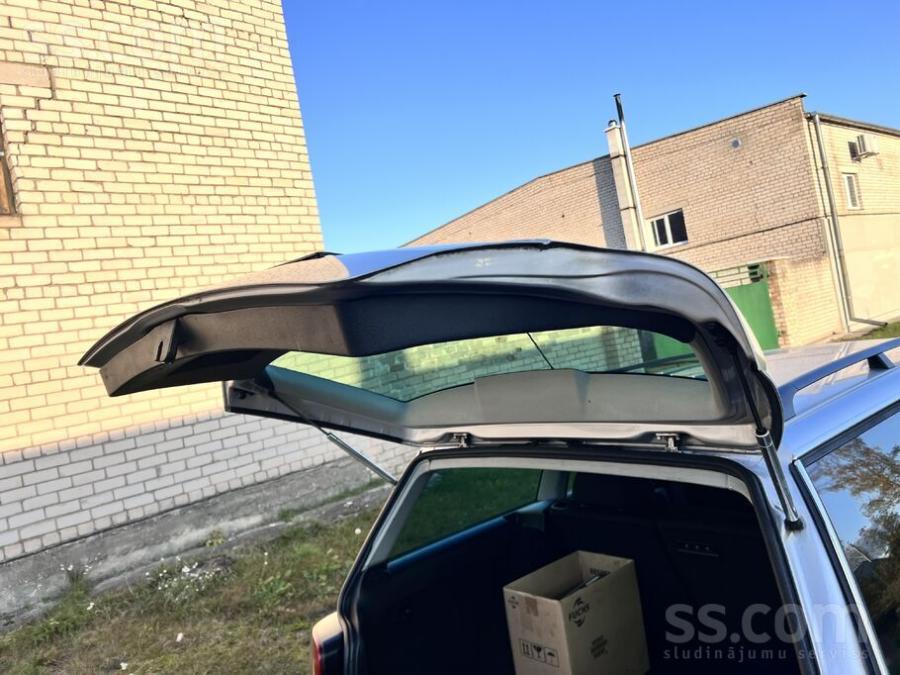 Pelēks Volkswagen Passat B5 2002 Daugavpils, ar dzinēja tilpumu 1.90 L un nobraukumu 283 tūkst. km par 1899 €, foto 24 vietnē AUTOMOTO.COM.LV
