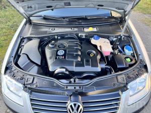 Pelēks Volkswagen Passat B5 2002 Daugavpils, ar dzinēja tilpumu 1.90 L un nobraukumu 283 tūkst. km par 1899 €, foto 26 vietnē AUTOMOTO.COM.LV
