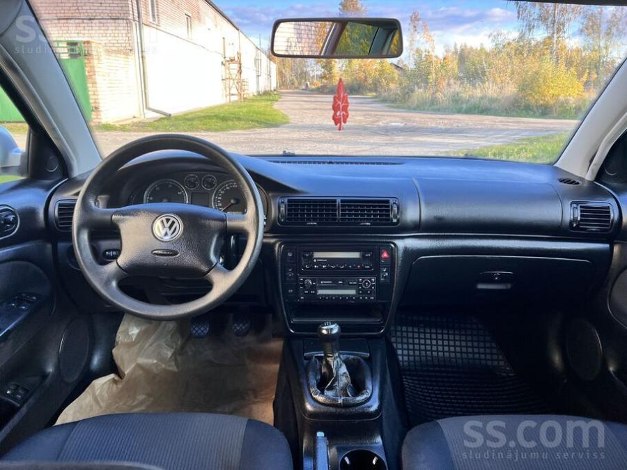 Grey Volkswagen Passat B5 2002 in Daugavpils, with an engine capacity of 1.90 L and mileage of 283 thousand km for 1899 €, photo 20 on AUTOMOTO.COM.LV
