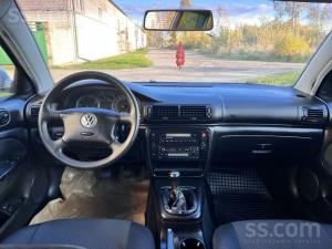 Grey Volkswagen Passat B5 2002 in Daugavpils, with an engine capacity of 1.90 L and mileage of 283 thousand km for 1799 €, photo 20 on AUTOMOTO.COM.LV