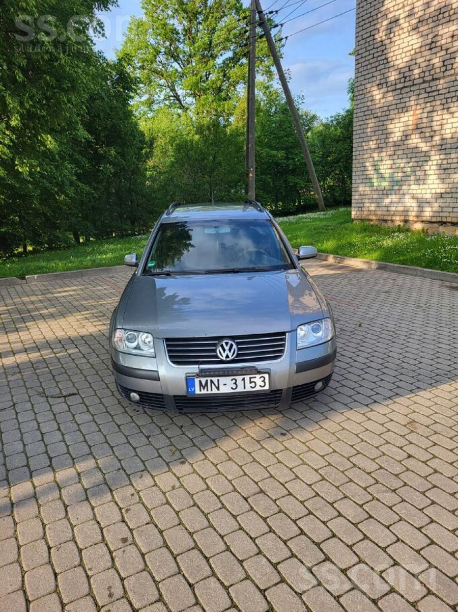 Grey Volkswagen Passat B5 2003 in Balvi, with an engine capacity of 1.90 L and mileage of 498 thousand km for 1400 €, photo 1 on AUTOMOTO.COM.LV