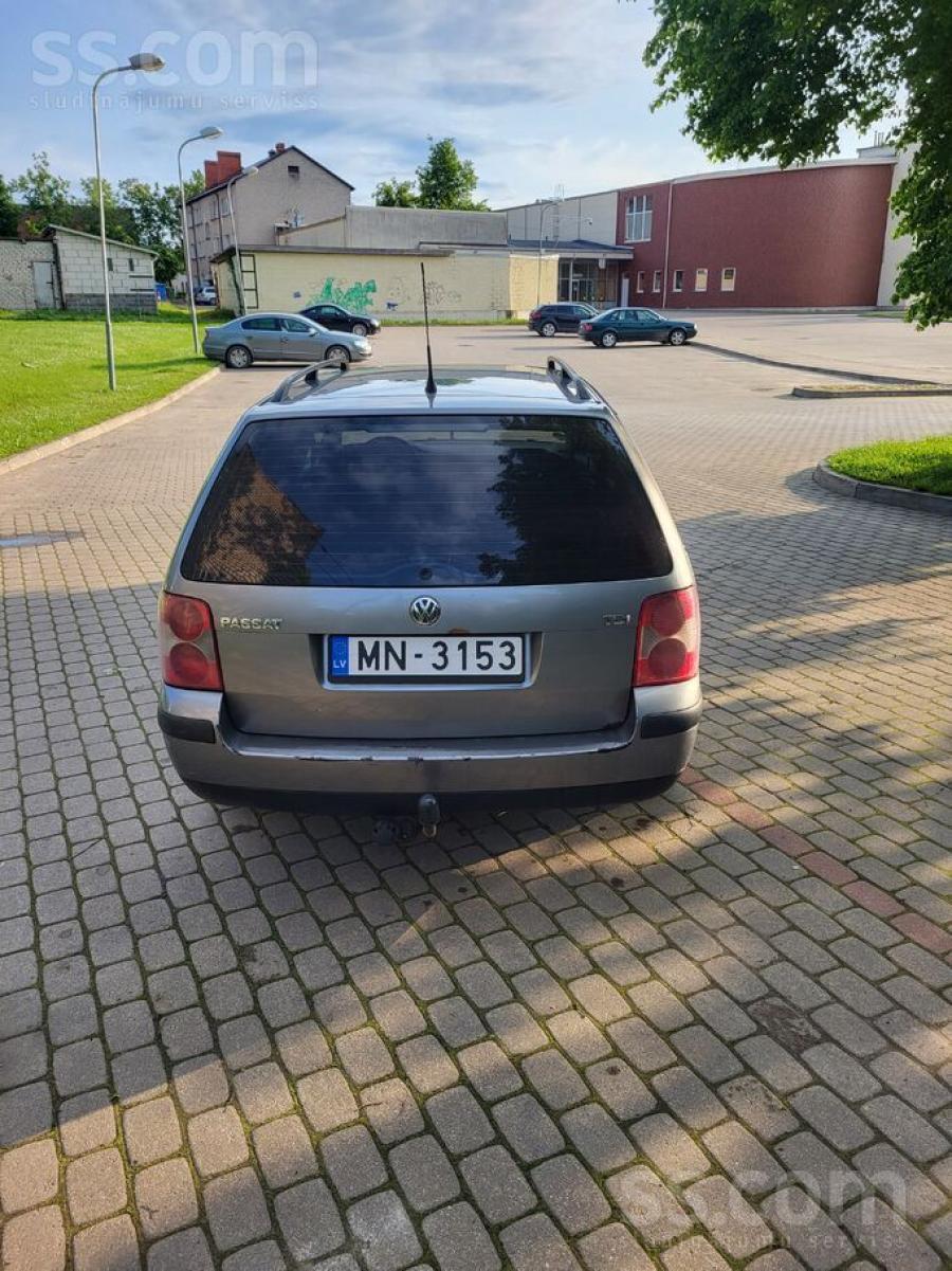 Grey Volkswagen Passat B5 2003 in Balvi, with an engine capacity of 1.90 L and mileage of 498 thousand km for 1400 €, photo 4 on AUTOMOTO.COM.LV