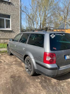 Pelēks Volkswagen Passat B5 2003 Rīga, ar dzinēja tilpumu 1.90 L un nobraukumu 0 tūkst. km par 1000 €, foto 5 vietnē AUTOMOTO.COM.LV