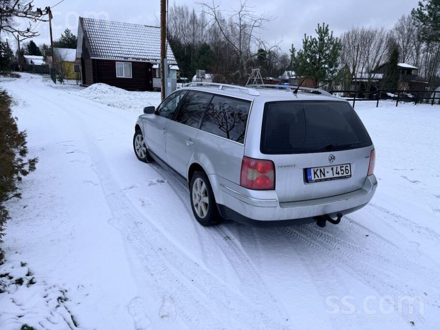 Grey Volkswagen Passat B5 2003 in Preili, with an engine capacity of 1.90 L and mileage of 332 thousand km for 2200 €, photo 8 on AUTOMOTO.COM.LV