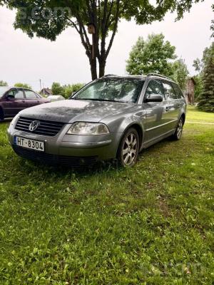 Pelēks Volkswagen Passat B5 2003 Rēzekne, ar dzinēja tilpumu 2.50 L un nobraukumu 302 tūkst. km par 1000 €, foto 4 vietnē AUTOMOTO.COM.LV