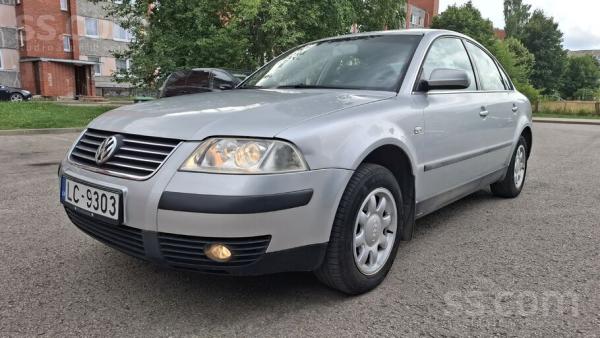 Grey Volkswagen Passat B5 2003 in Daugavpils, with an engine capacity of 1.60 L and mileage of 243 thousand km for 1400 €, photo 3 on AUTOMOTO.COM.LV