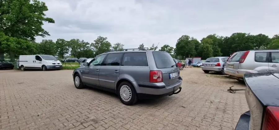 Pelēks Volkswagen Passat B5 2003 Valmiera, ar dzinēja tilpumu 1.60 L un nobraukumu 365 tūkst. km par 1350 €, foto 6 vietnē AUTOMOTO.COM.LV
