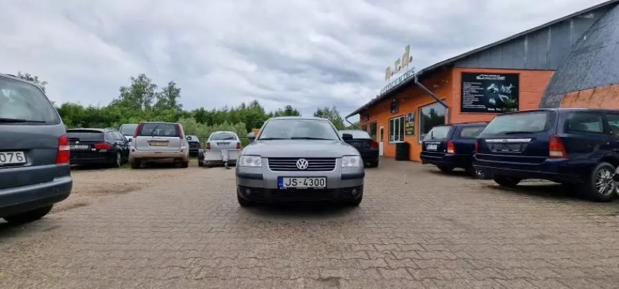 Pelēks Volkswagen Passat B5 2003 Valmiera, ar dzinēja tilpumu 1.60 L un nobraukumu 365 tūkst. km par 1350 €, foto 9 vietnē AUTOMOTO.COM.LV