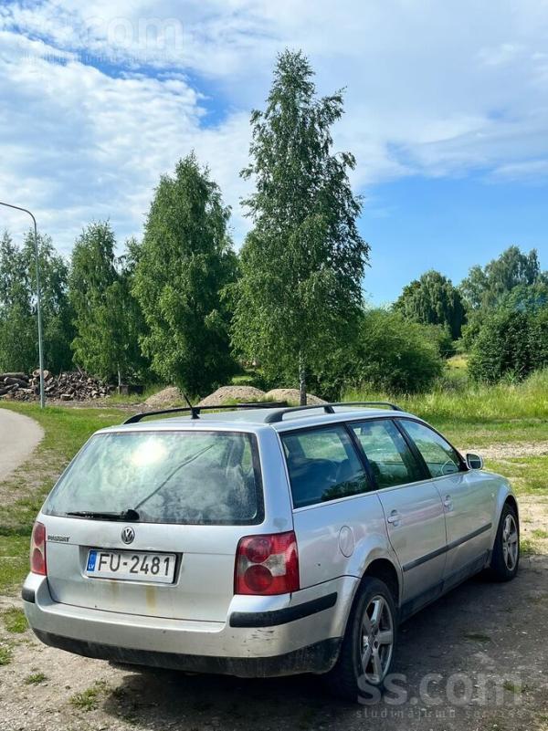 Grey Volkswagen Passat B5 2003 in Aizkraukle, with an engine capacity of 1.90 L and mileage of 282 thousand km for 500 €, photo 2 on AUTOMOTO.COM.LV
