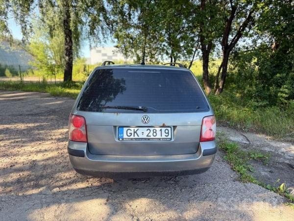 Grey Volkswagen Passat B5 2003 in Riga, with an engine capacity of 1.90 L and mileage of 362 thousand km for 980 €, photo 3 on AUTOMOTO.COM.LV