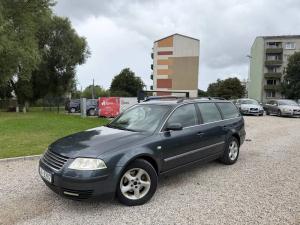 Pelēks Volkswagen Passat B5 2003 Ventspils, ar dzinēja tilpumu 1.90 L un nobraukumu 381 tūkst. km par 1450 €, foto  vietnē AUTOMOTO.COM.LV