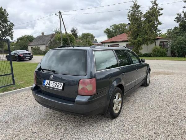 Grey Volkswagen Passat B5 2003 in Ventspils, with an engine capacity of 1.90 L and mileage of 381 thousand km for 1450 €, photo 4 on AUTOMOTO.COM.LV