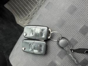 Pelēks Volkswagen Passat B5 2003 Ventspils, ar dzinēja tilpumu 1.90 L un nobraukumu 381 tūkst. km par 1450 €, foto 22 vietnē AUTOMOTO.COM.LV