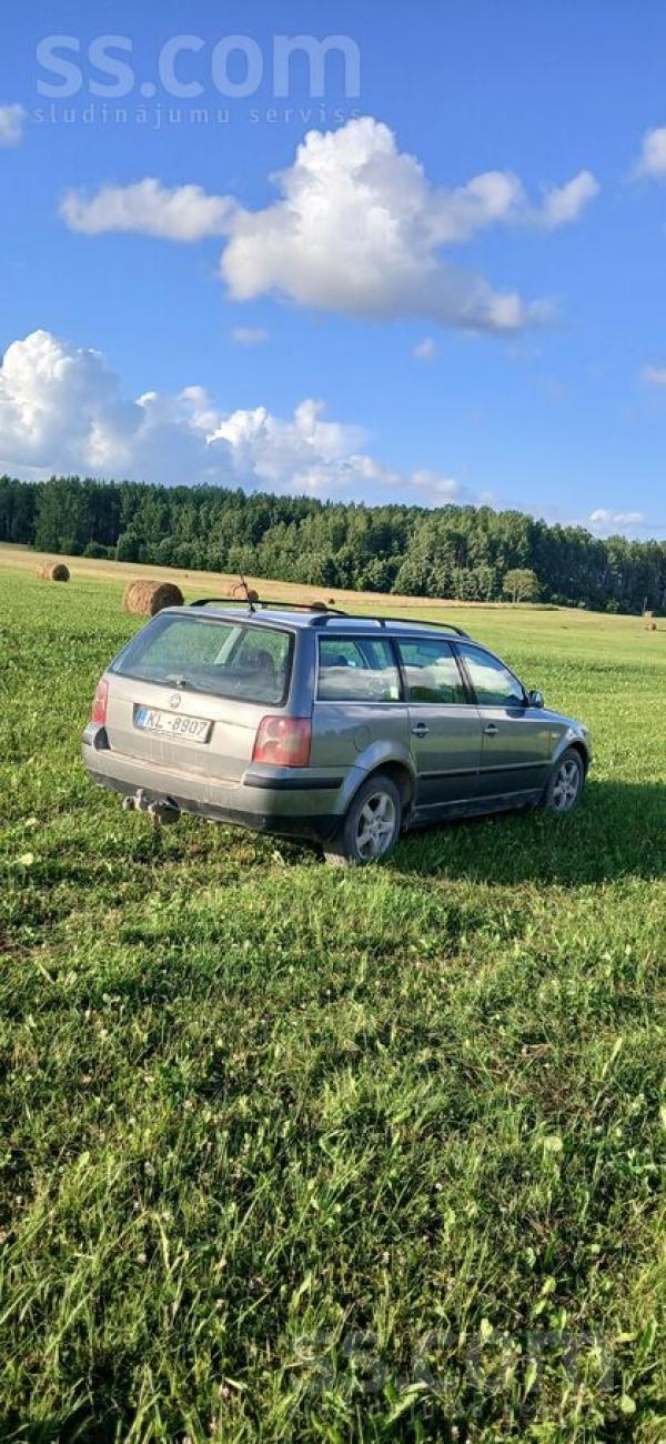 Фольксваген Пассат Б5 2003 в Тукумс на AUTOMOTO.COM.LV Серый Фольксваген Пассат Б5 2003 в Тукумс, объемом двигателя 1.90 л и пробегом 365 тыс. км за 850 €, фото 3 на AUTOMOTO.COM.LV