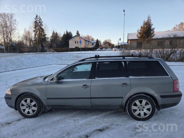 Grey Volkswagen Passat B5 2004 in Valmiera, with an engine capacity of 1.90 L and mileage of 0 thousand km for 1690 €, photo 9 on AUTOMOTO.COM.LV