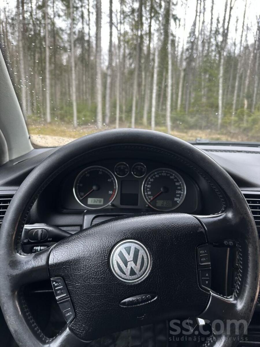 Pelēks Volkswagen Passat B5 2004 Balvi, ar dzinēja tilpumu 1.90 L un nobraukumu 351 tūkst. km par 1800 €, foto 17 vietnē AUTOMOTO.COM.LV