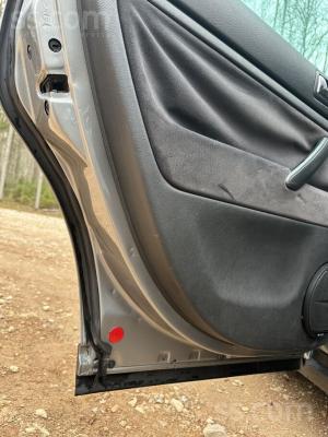 Pelēks Volkswagen Passat B5 2004 Balvi, ar dzinēja tilpumu 1.90 L un nobraukumu 351 tūkst. km par 1800 €, foto 22 vietnē AUTOMOTO.COM.LV