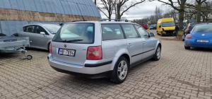 Grey Volkswagen Passat B5 2004 in Valmiera, with an engine capacity of 1.90 L and mileage of 417 thousand km for 1400 €, photo 4 on AUTOMOTO.COM.LV