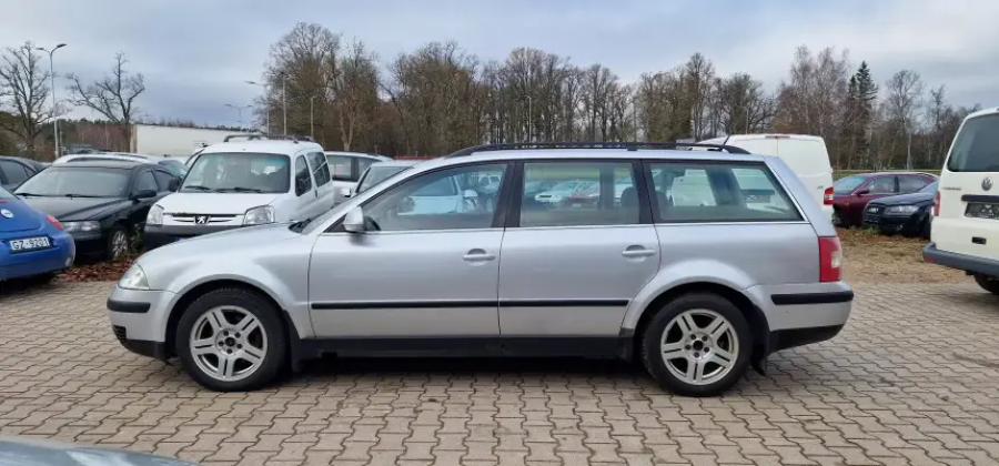 Grey Volkswagen Passat B5 2004 in Valmiera, with an engine capacity of 1.90 L and mileage of 417 thousand km for 1400 €, photo 6 on AUTOMOTO.COM.LV