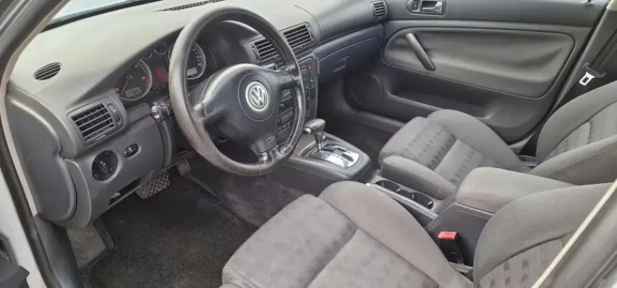 Grey Volkswagen Passat B5 2004 in Valmiera, with an engine capacity of 1.90 L and mileage of 417 thousand km for 1400 €, photo 9 on AUTOMOTO.COM.LV