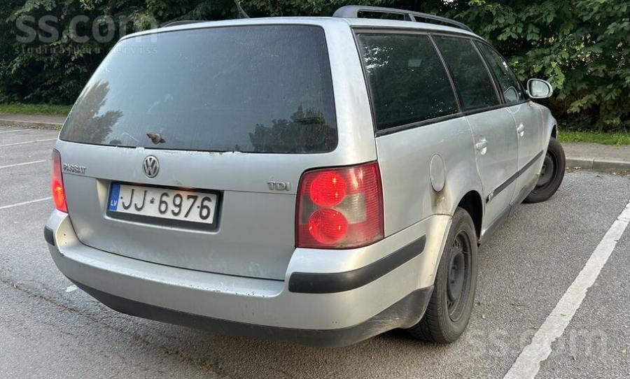 Pelēks Volkswagen Passat B5 2004 Rīga, ar dzinēja tilpumu 1.90 L un nobraukumu 345 tūkst. km par 1050 €, foto 4 vietnē AUTOMOTO.COM.LV