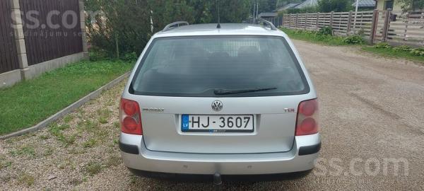 Grey Volkswagen Passat B5 2004 in Riga, with an engine capacity of 1.90 L and mileage of 233 thousand km for 1650 €, photo 3 on AUTOMOTO.COM.LV