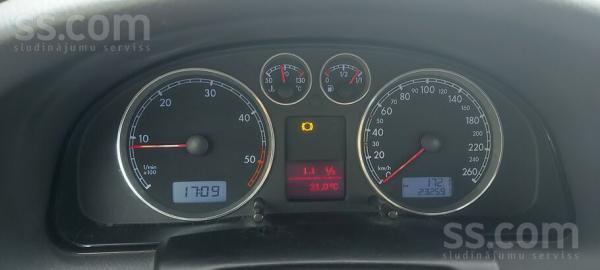 Grey Volkswagen Passat B5 2004 in Riga, with an engine capacity of 1.90 L and mileage of 233 thousand km for 1650 €, photo 10 on AUTOMOTO.COM.LV