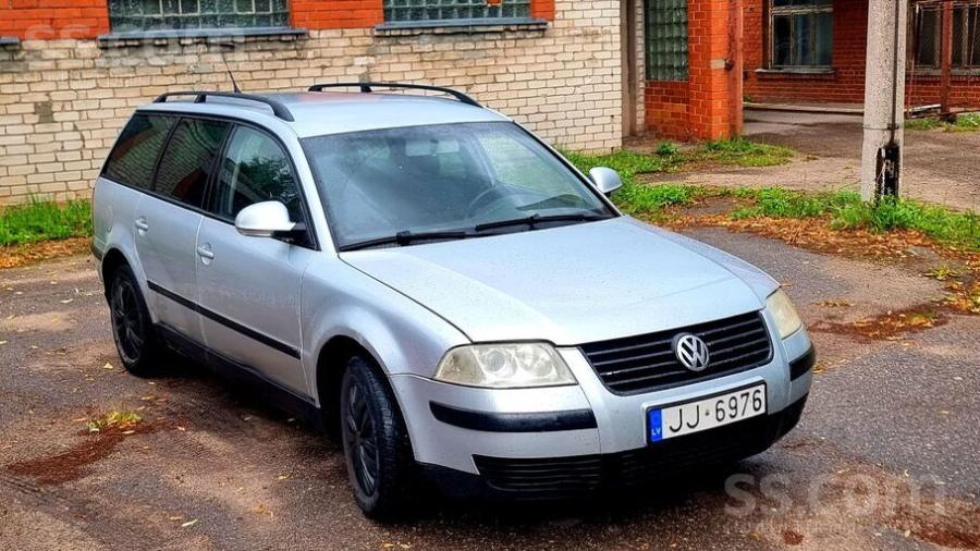 Grey Volkswagen Passat B5 2004 in Cesis, with an engine capacity of 2.00 L and mileage of 341 thousand km for 1200 €, photo 4 on AUTOMOTO.COM.LV