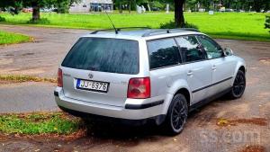 Grey Volkswagen Passat B5 2004 in Cesis, with an engine capacity of 2.00 L and mileage of 341 thousand km for 1200 €, photo 5 on AUTOMOTO.COM.LV