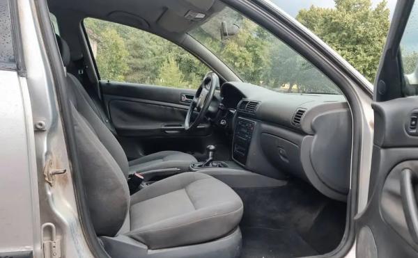 Pelēks Volkswagen Passat B5 2004 Cēsis, ar dzinēja tilpumu 2.00 L un nobraukumu 341 tūkst. km par 1200 €, foto 10 vietnē AUTOMOTO.COM.LV