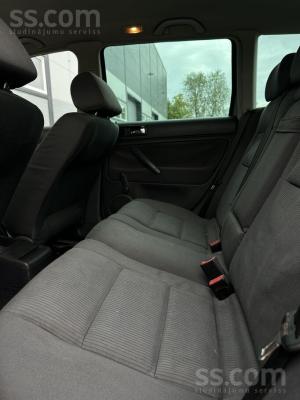 Grey Volkswagen Passat B5 2004 in Balvi, with an engine capacity of 1.90 L and mileage of 390 thousand km for 2050 €, photo 15 on AUTOMOTO.COM.LV