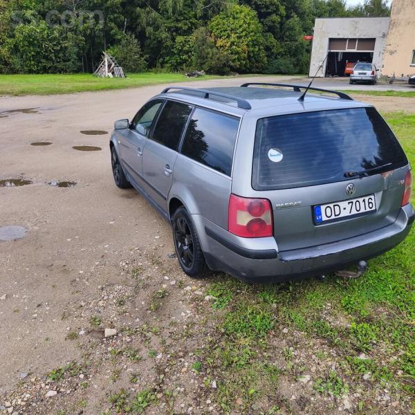 Grey Volkswagen Passat B5 2004 in Cesis, with an engine capacity of 1.90 L and mileage of 333 thousand km for 1670 €, photo 4 on AUTOMOTO.COM.LV