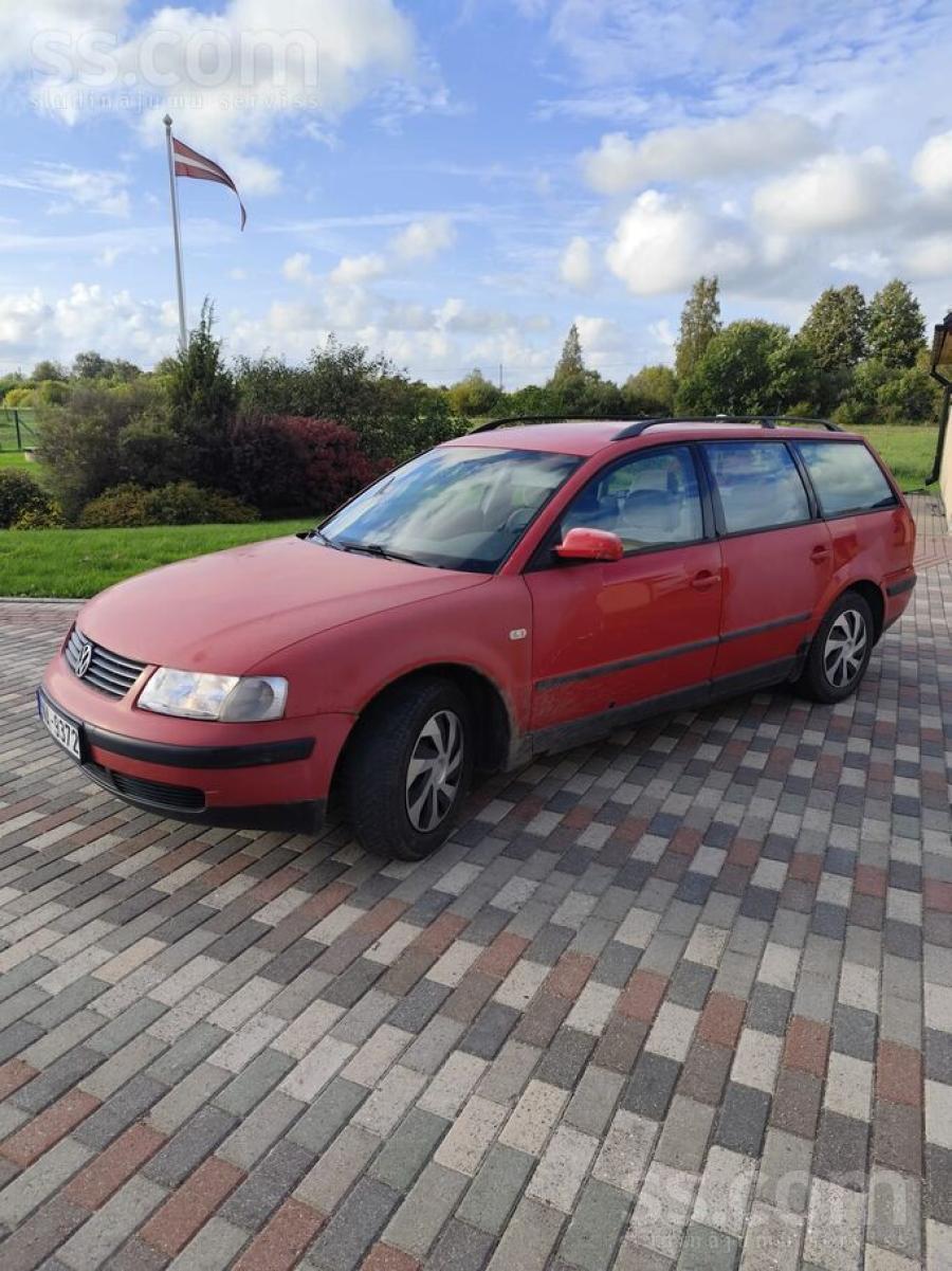 Red Volkswagen Passat B5 1999 in Ventspils, with an engine capacity of 1.90 L and mileage of 406 thousand km for 700 €, photo 1 on AUTOMOTO.COM.LV