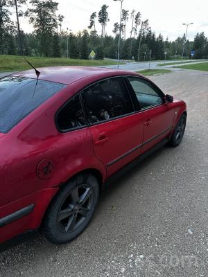 Sarkans Volkswagen Passat B5 1997 Madona, ar dzinēja tilpumu 1.80 L un nobraukumu 367 tūkst. km par 990 €, foto 3 vietnē AUTOMOTO.COM.LV