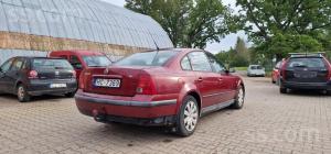 Red Volkswagen Passat B5 1997 in Valmiera, with an engine capacity of 1.60 L and mileage of 294 thousand km for 950 €, photo 4 on AUTOMOTO.COM.LV
