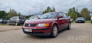 Red Volkswagen Passat B5 1997 in Valmiera, with an engine capacity of 1.60 L and mileage of 294 thousand km for 950 €, photo 7 on AUTOMOTO.COM.LV