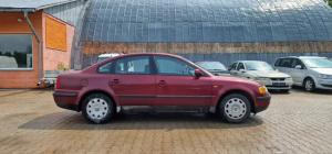 Sarkans Volkswagen Passat B5 1997 Valmiera, ar dzinēja tilpumu 1.60 L un nobraukumu 259 tūkst. km par 950 €, foto 3 vietnē AUTOMOTO.COM.LV