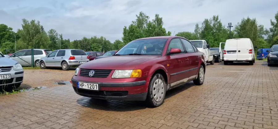 Sarkans Volkswagen Passat B5 1997 Valmiera, ar dzinēja tilpumu 1.60 L un nobraukumu 259 tūkst. km par 950 €, foto 7 vietnē AUTOMOTO.COM.LV