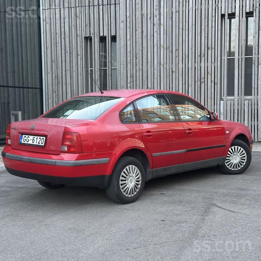 Sarkans Volkswagen Passat B5 1998 Rīga, ar dzinēja tilpumu 1.60 L un nobraukumu 221 tūkst. km par 750 €, foto 10 vietnē AUTOMOTO.COM.LV