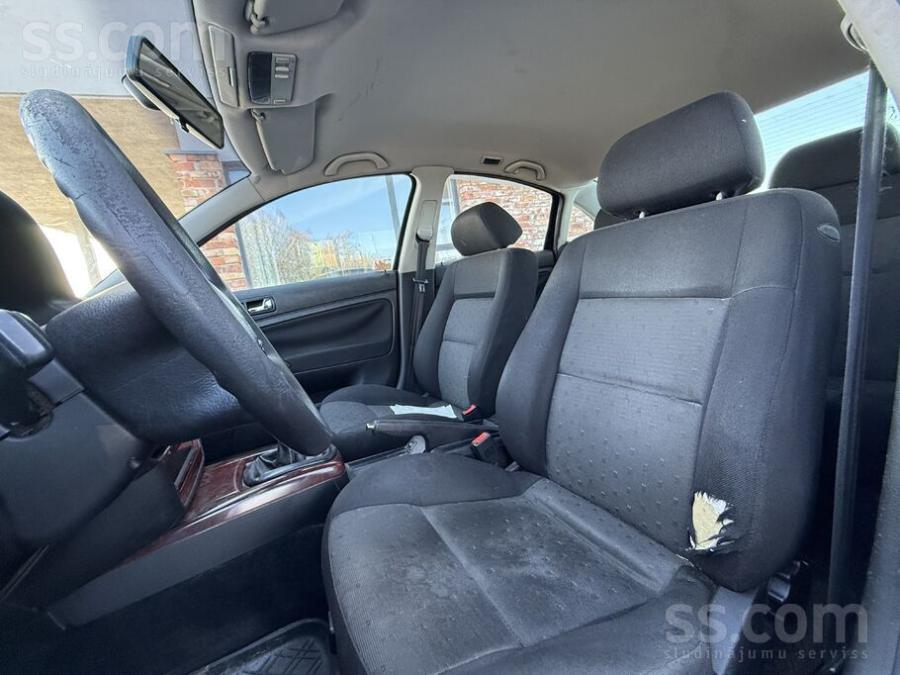 Sarkans Volkswagen Passat B5 1999 Talsi, ar dzinēja tilpumu 1.80 L un nobraukumu 272 tūkst. km par 950 €, foto 8 vietnē AUTOMOTO.COM.LV