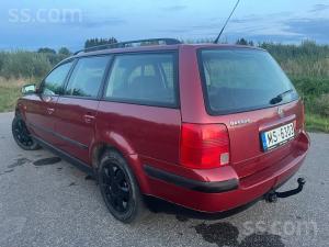 Red Volkswagen Passat B5 1997 in Gulbene, with an engine capacity of 1.60 L and mileage of 286 thousand km for 1450 €, photo 4 on AUTOMOTO.COM.LV