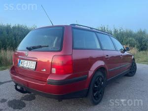 Red Volkswagen Passat B5 1997 in Gulbene, with an engine capacity of 1.60 L and mileage of 286 thousand km for 1450 €, photo 6 on AUTOMOTO.COM.LV