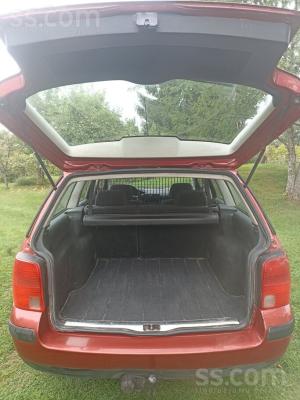 Red Volkswagen Passat B5 1997 in Gulbene, with an engine capacity of 1.60 L and mileage of 286 thousand km for 1450 €, photo 14 on AUTOMOTO.COM.LV